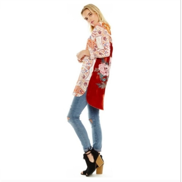 Aratta | Tops | Aratta Silent Journey Burned Tulip Velvet Floral ...